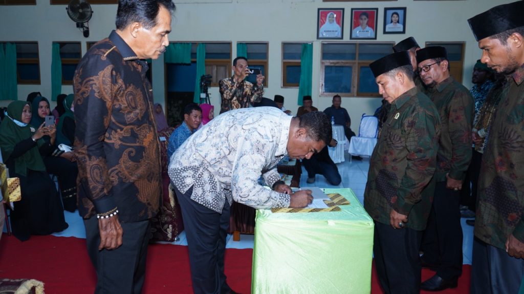 KAHMI dan FORHATI Tidore Resmi Dilantik - Poskomalut.com